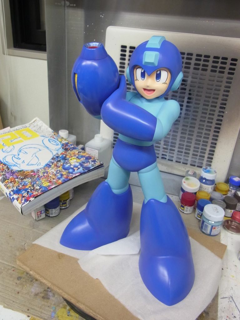 X-Plus Toys' Gigantic-Sized Mega Man Now in Color - The Mega Man Network